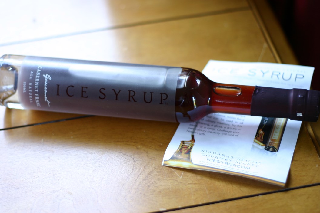 Date Night – Eat, Play, Love